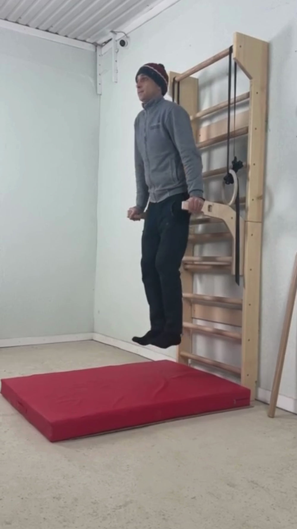 All-in-One Wooden Stall Bar | CleverWood